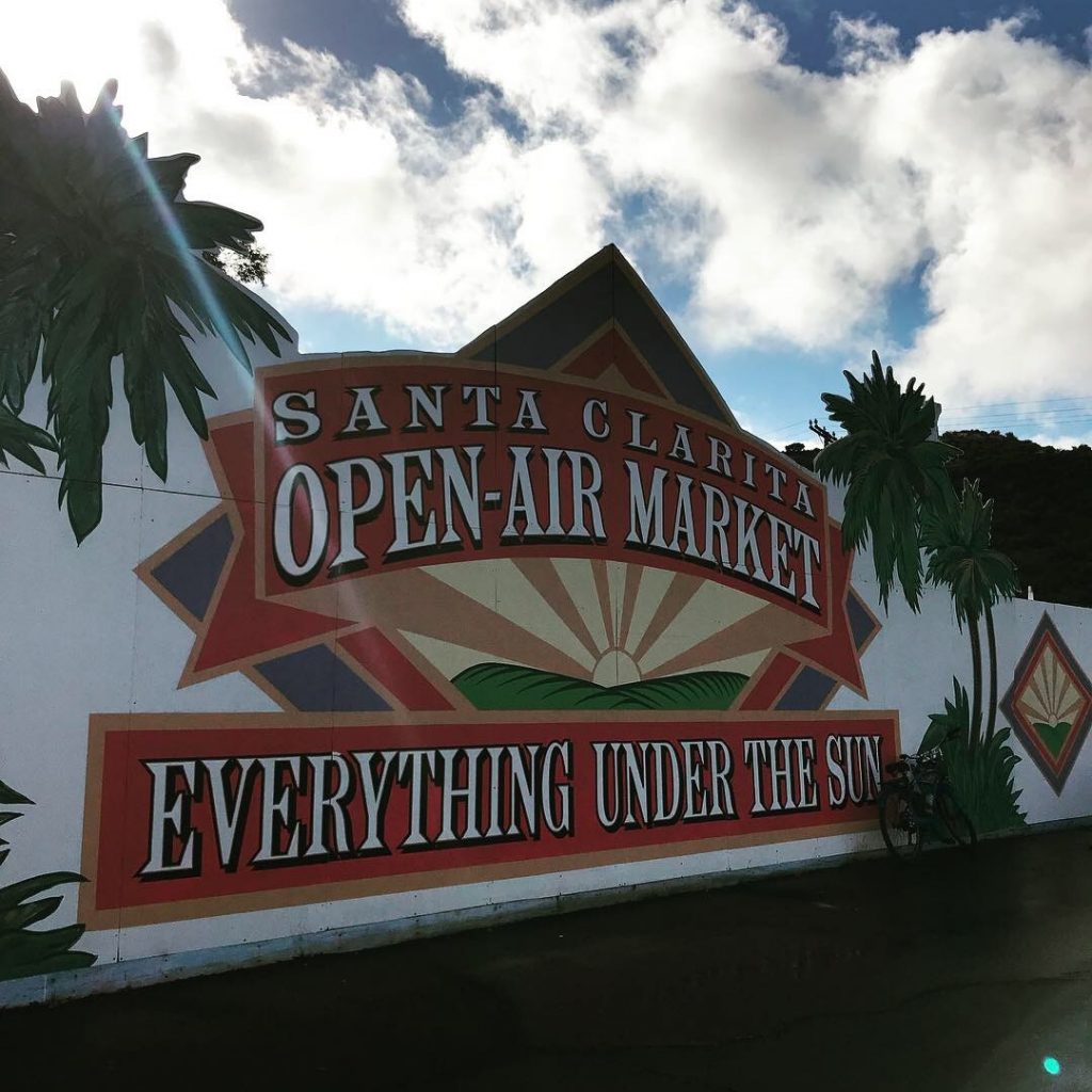 Shopping in Santa Clarita - California Shopping Centers